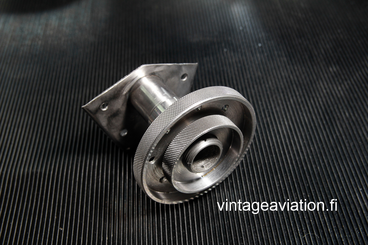 spitfire-throttle-quadrant-friction-gear-0001 (1 of 1) | Vintage Aviation